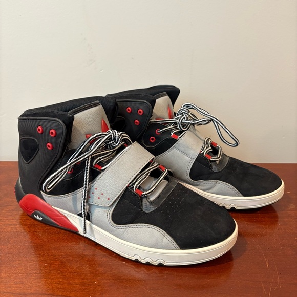 adidas | Shoes | Adidas Mens Roundhouse Mid Sneakers Size 95 | Poshmark